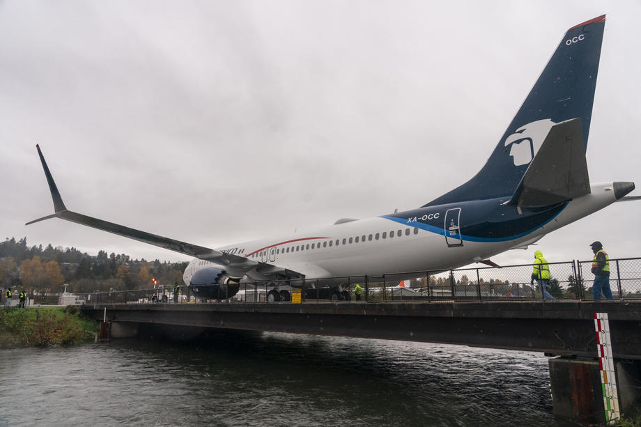 Boeing’s updated 737 MAX completes first flight with media onboard