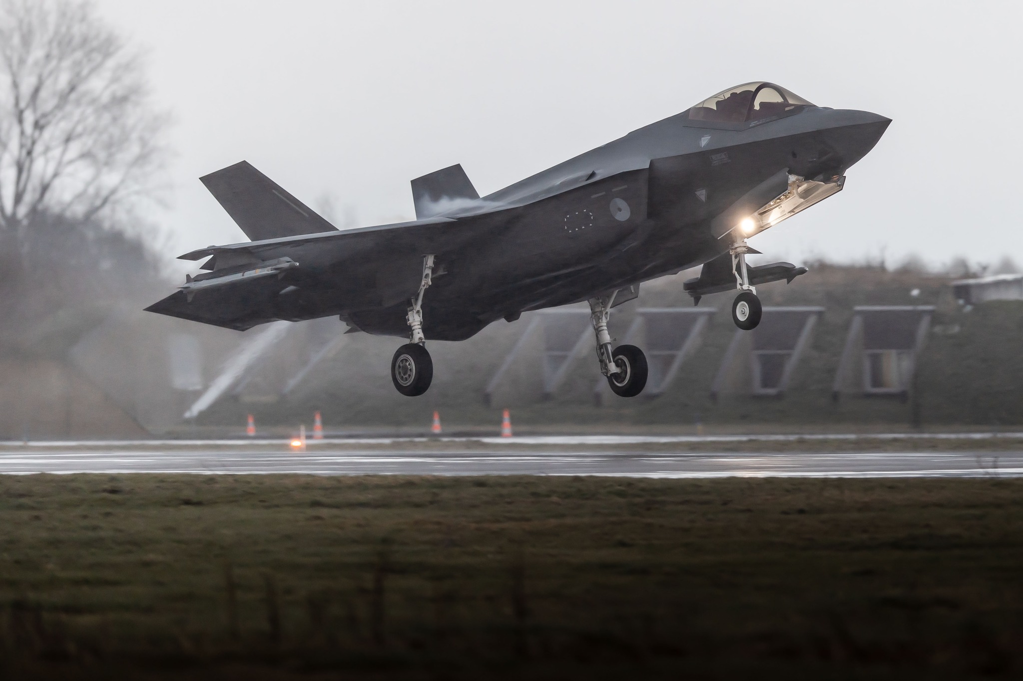 Bulgaria to host up to eight Dutch fighter jets and 200 troops - The ...