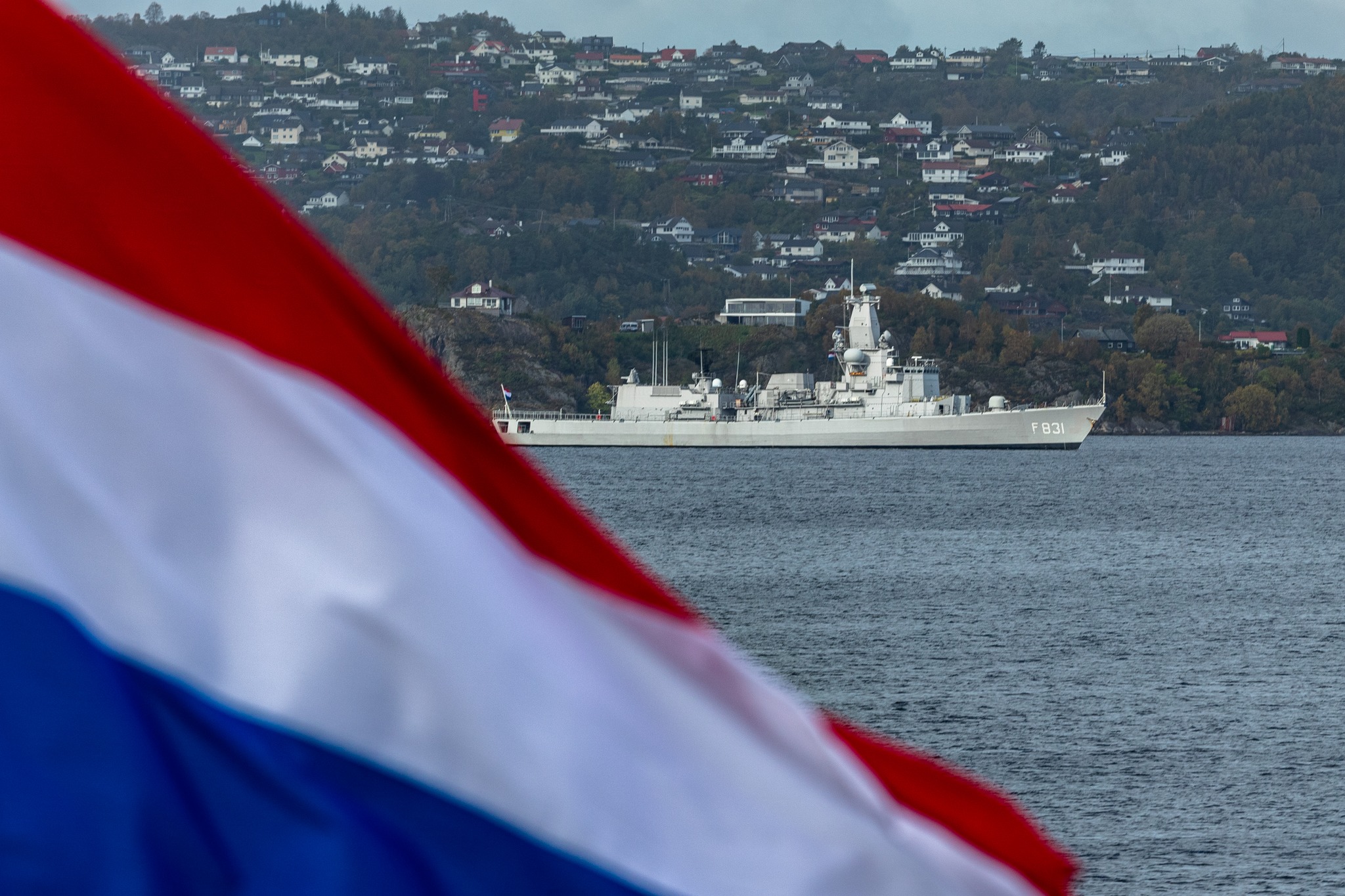 Dutch defence to spend billions on new frigates