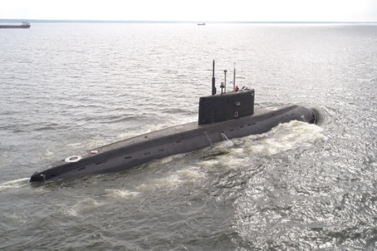 Russian Navy submarine launches missiles in Sea of Japan drills